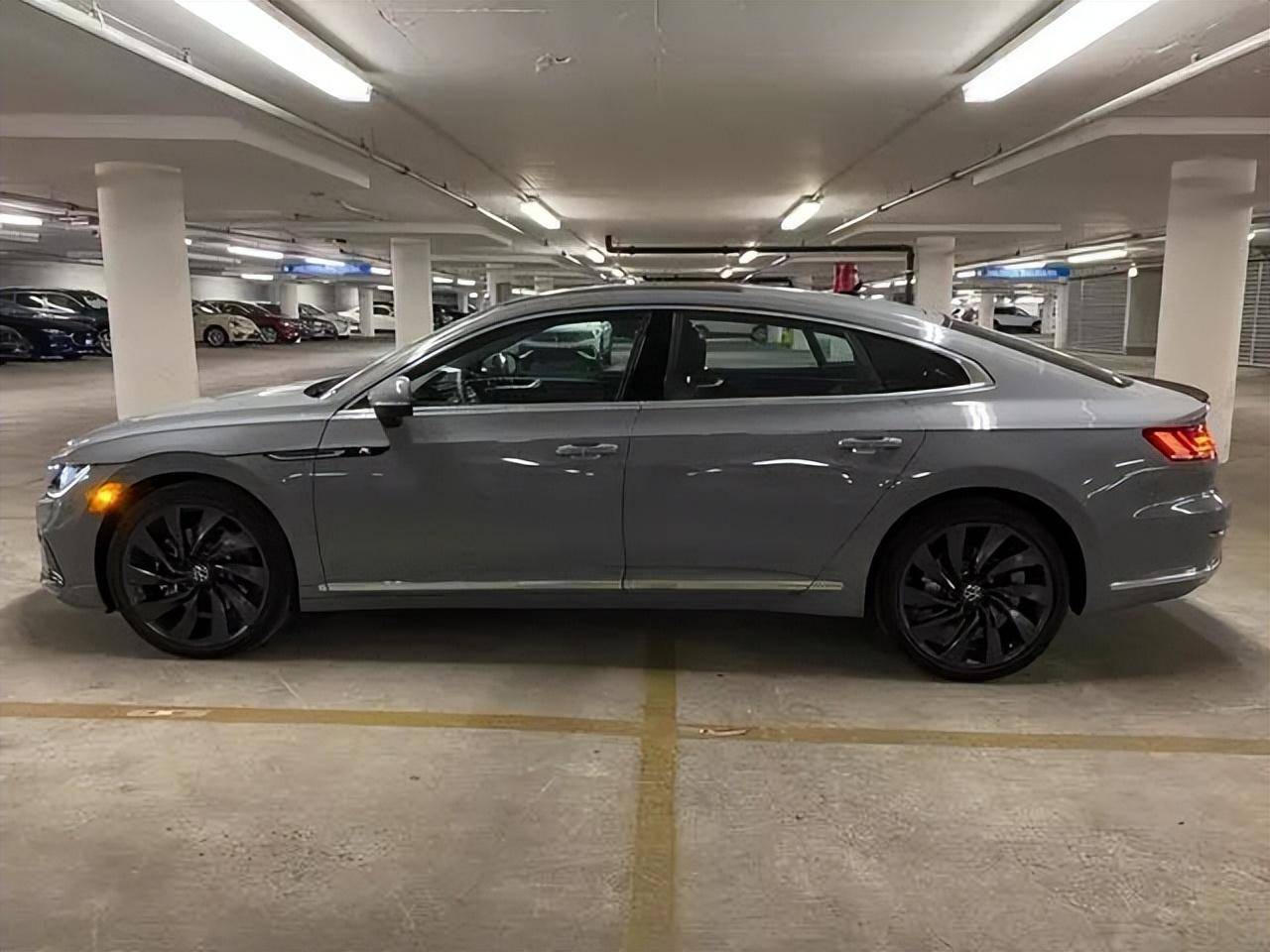 大众也“憋不住”了！新一代CC曝光，比奥迪A4L漂亮，或年底上市_搜狐汽车_搜狐网