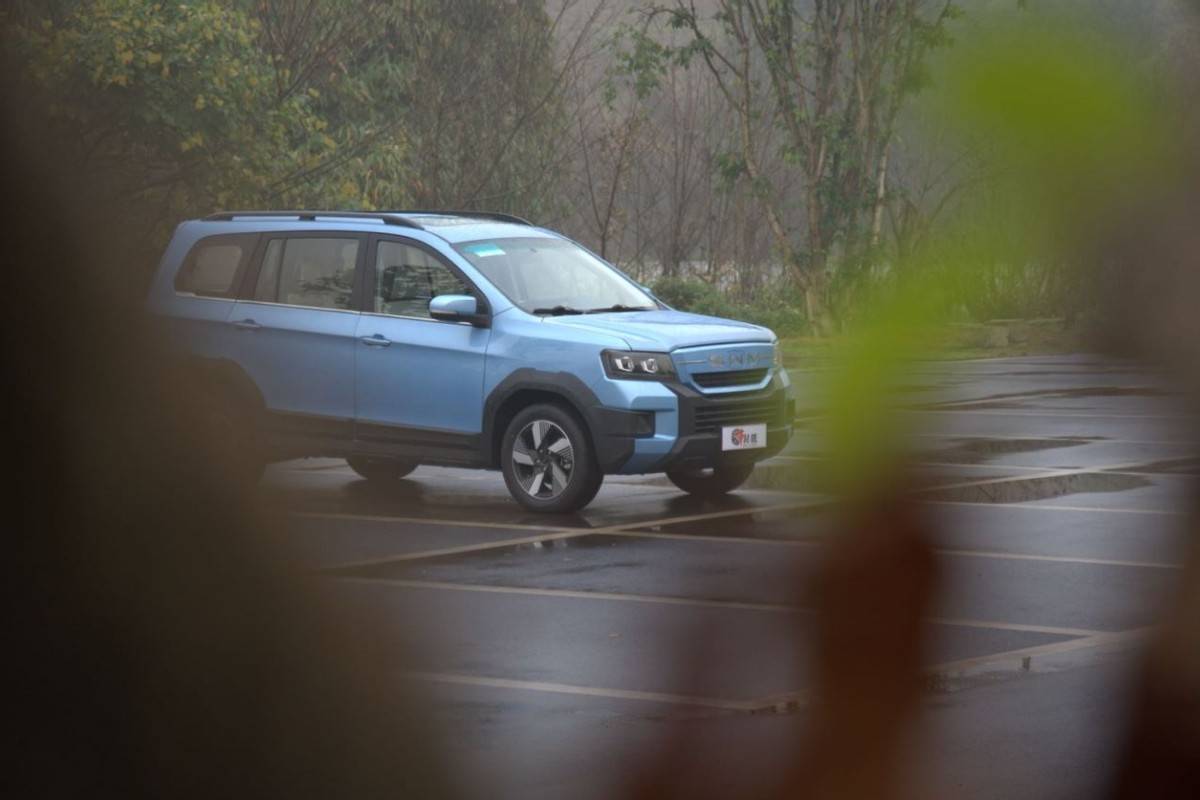 新能源市场卷出新高度，斯威大虎EDi成10万级增程式SUV最优选？_搜狐汽车_搜狐网