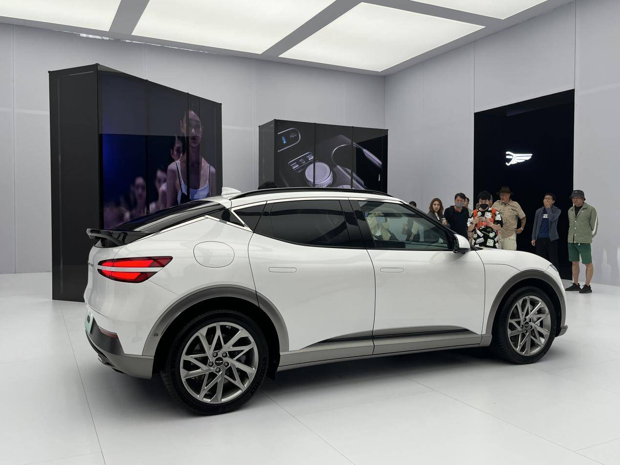 捷尼赛思GV60售28.58万起，BBA、特斯拉、比亚迪，要打哪个？_搜狐汽车_搜狐网