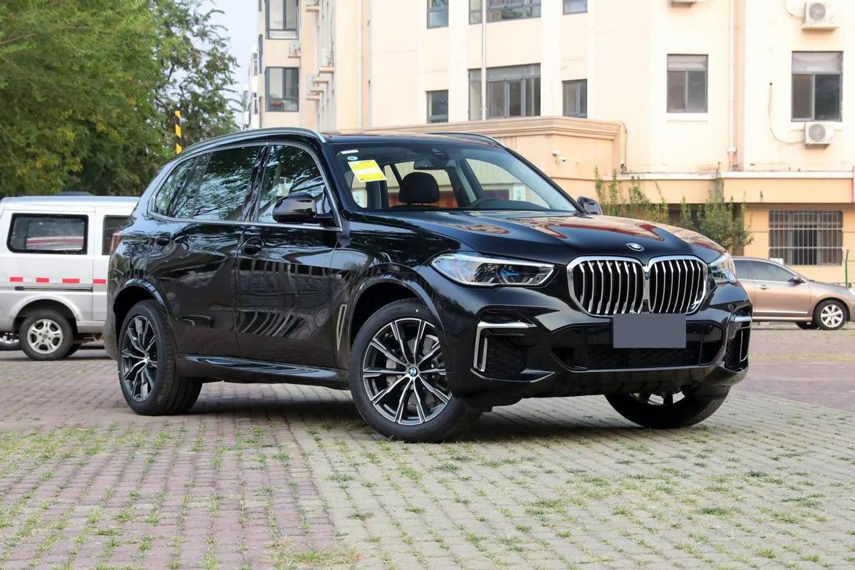 60万级豪华SUV之争！蔚来ES8行政版和宝马X5 30Li尊享型，该选谁？_搜狐汽车_搜狐网