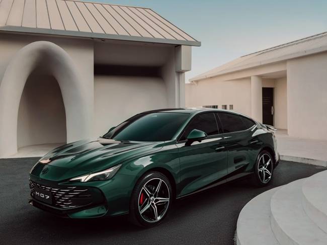 搭配2.0T+9AT、三段式电动尾翼，MG7将于3月29日上市_搜狐汽车_搜狐网