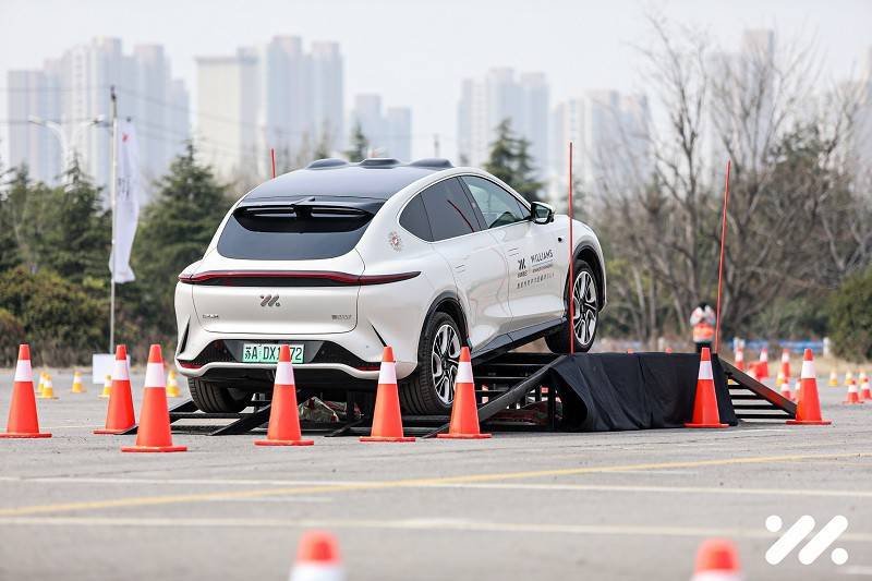 发现前所未有的SUV3.0——智己LS7私享体验营郑州站_搜狐汽车_搜狐网