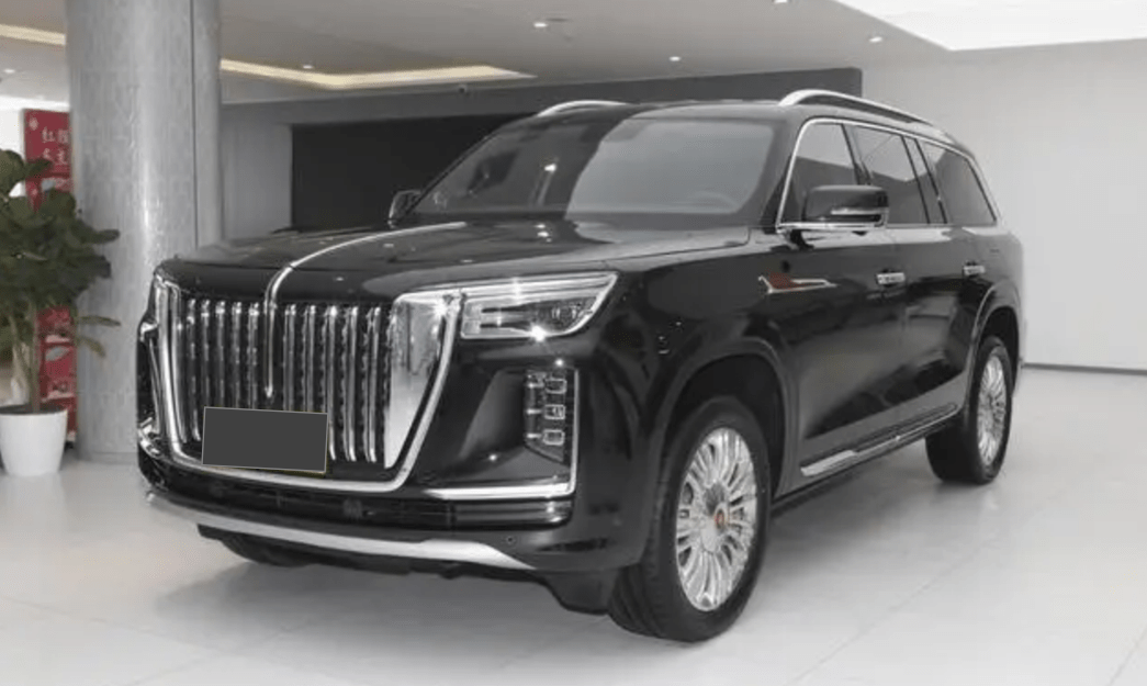 红旗LS7到店实拍，豪华感堪比库里南，现场压迫感十足_搜狐汽车_搜狐网