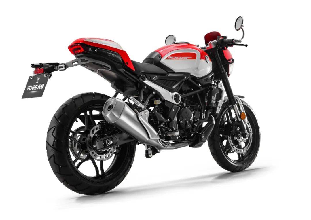 无极发布17980元Q250、20680元AC300 Café_搜狐汽车_搜狐网