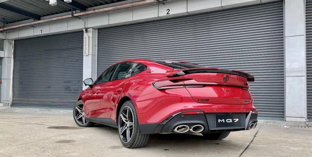 最大功率192kW，还有E-LSD加持，赛道体验MG7_搜狐汽车_搜狐网