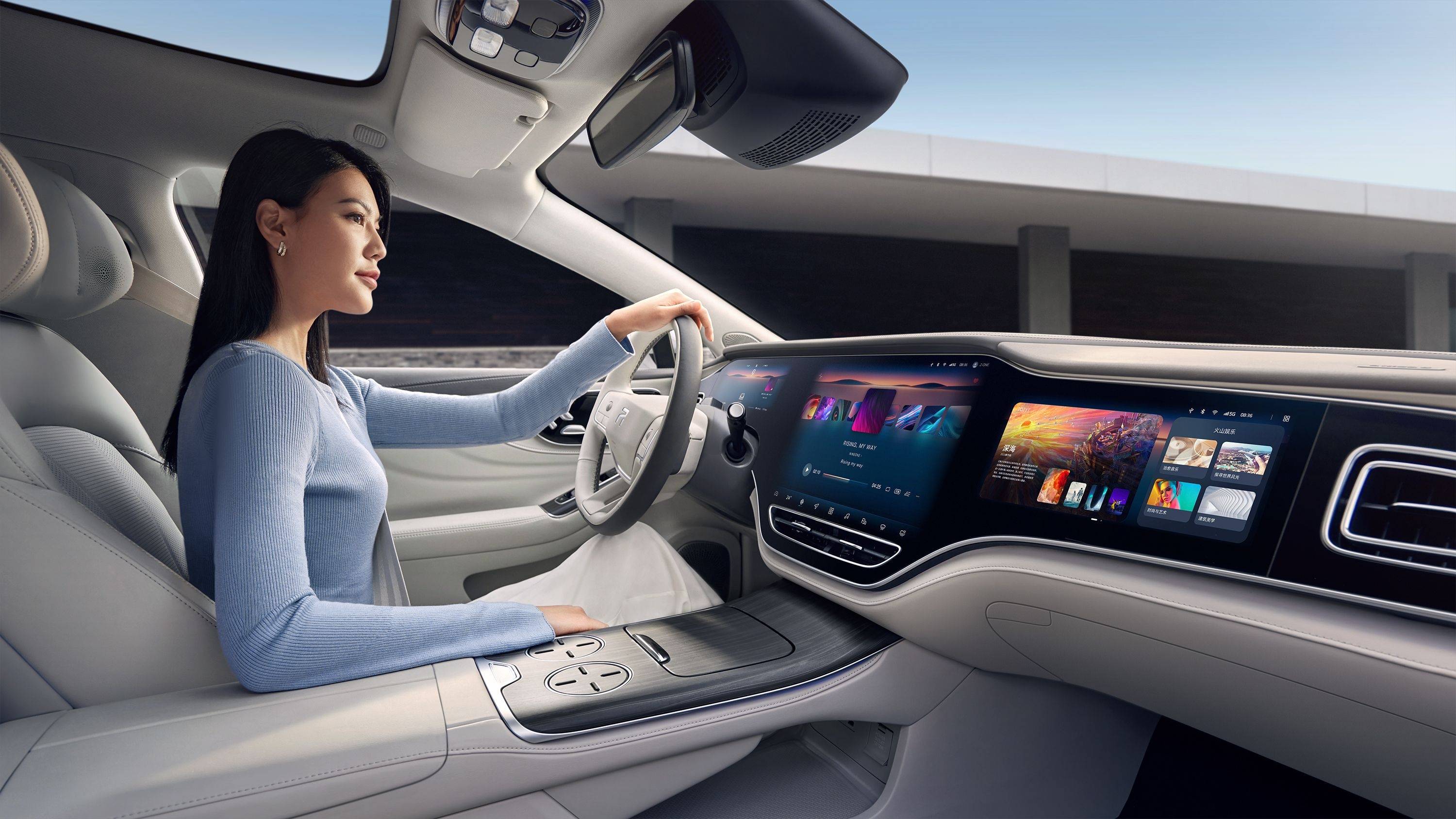 上汽“疯了”！5米中大型轿车不到21万，你让小鹏P7i怎么卖？_搜狐汽车_搜狐网