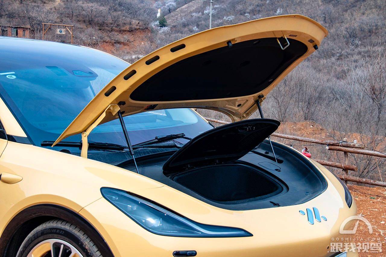 试驾智己LS7，30万级中大型轿跑SUV，可以享受跑山乐趣_搜狐汽车_搜狐网