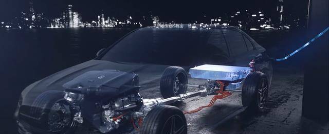 奔驰M254发动机解析：内燃机的唯一出路？_搜狐汽车_搜狐网