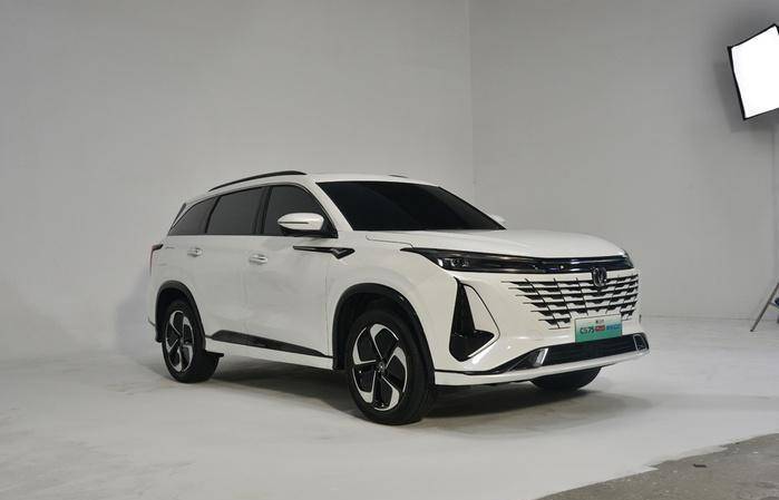 好像比宋PLUS好看？实拍长安CS75 PLUS iDD_搜狐汽车_搜狐网