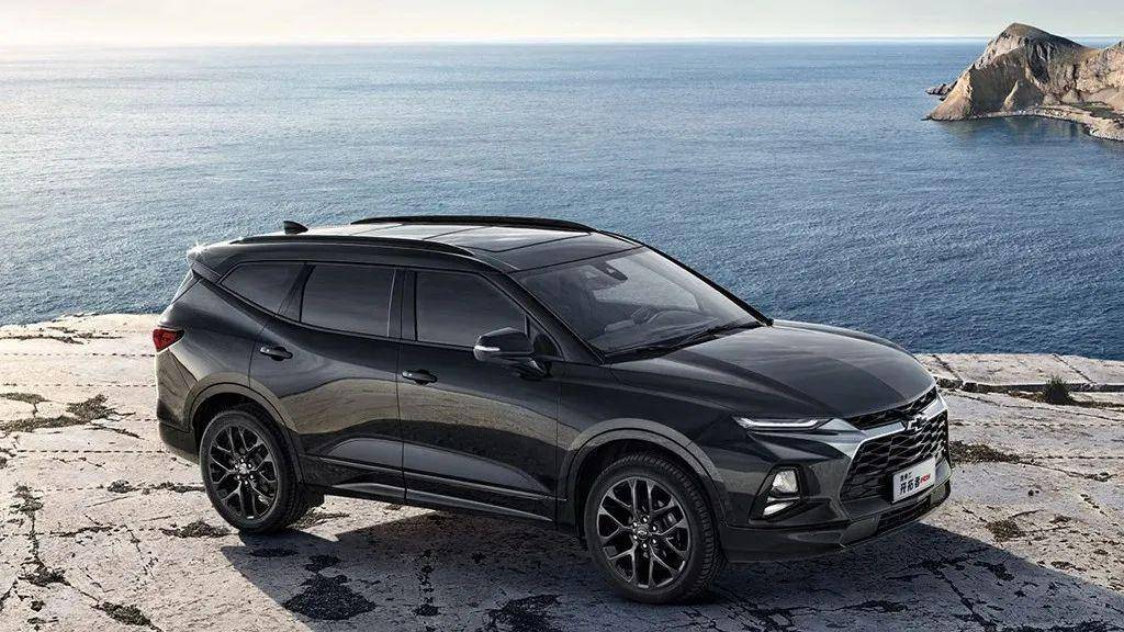 标配2.0T + 9AT，长近5米配7座，座椅通风＋按摩，还配47寸大彩电！_搜狐汽车_搜狐网