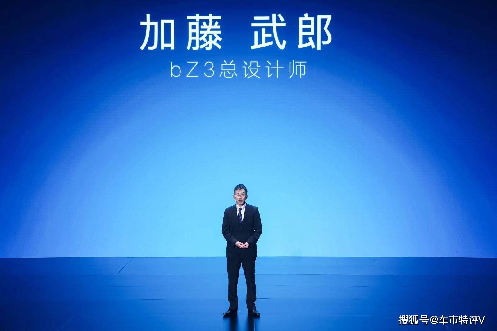 一汽丰田bZ3正式上市，16.98万起售提供5大选装，最远跑616公里_搜狐汽车_搜狐网