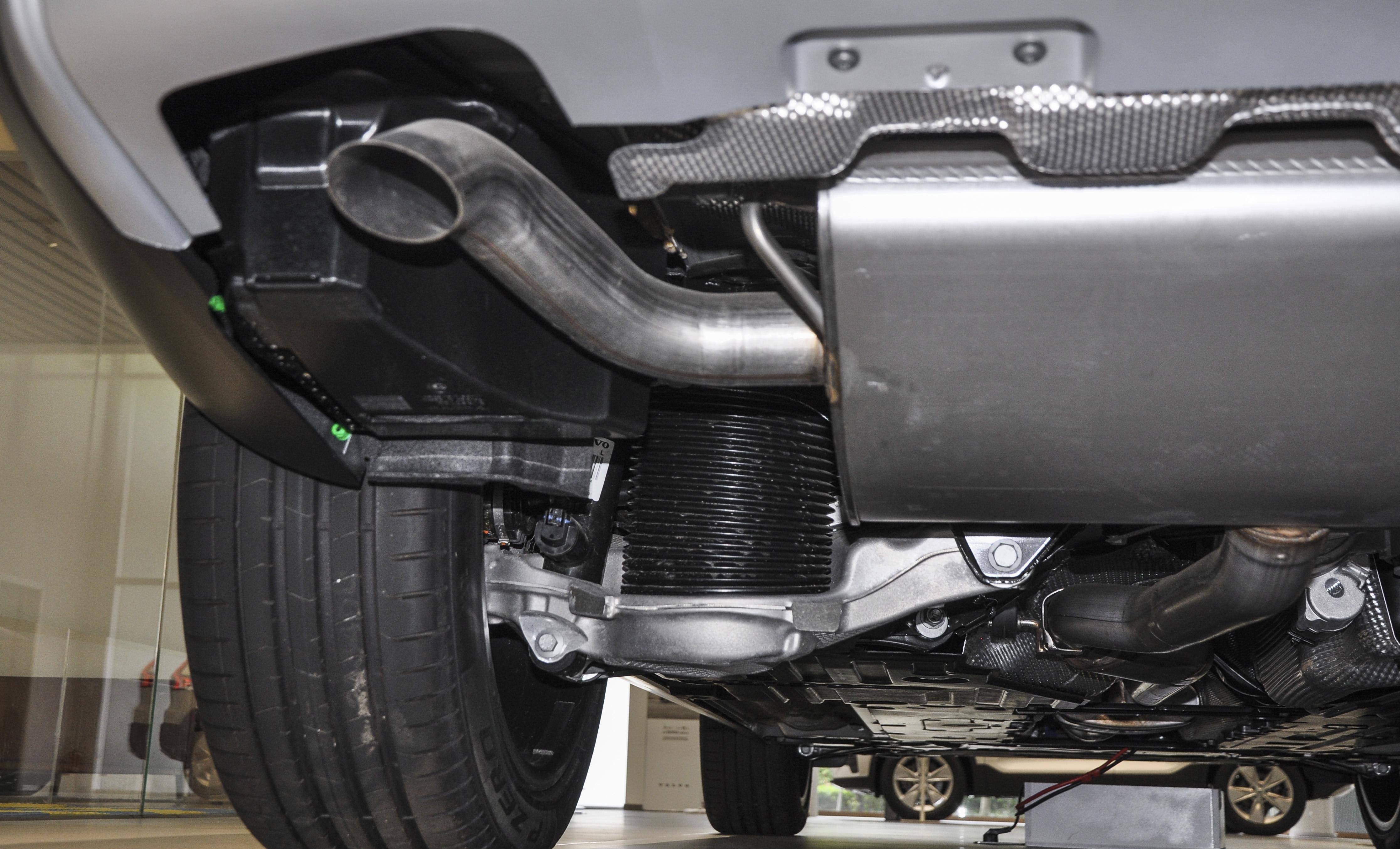 瓦罐才优雅？B5引擎+全时四驱，配爱信8AT，沃尔沃V90真香！_搜狐汽车_搜狐网