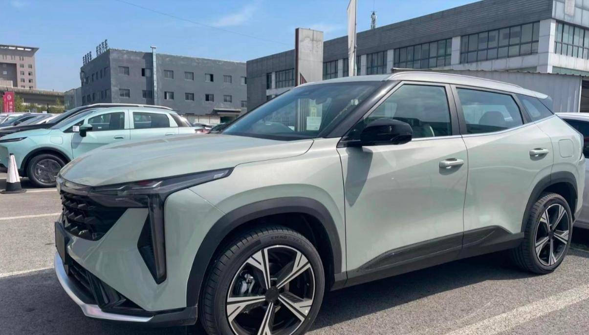 十万级SUV搅局者，标配高通8155，博越COOL不比CR-V香？_搜狐汽车_搜狐网