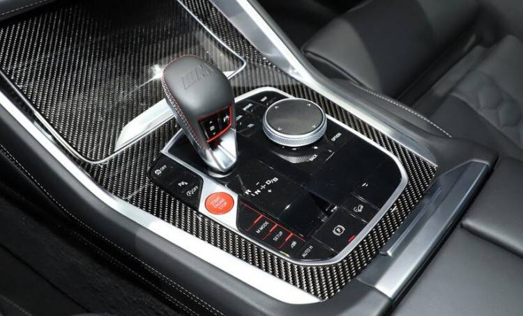 搭载4.4T V8双涡轮+48V轻混系统 新款宝马X5 M亮相上海车展_搜狐汽车_搜狐网