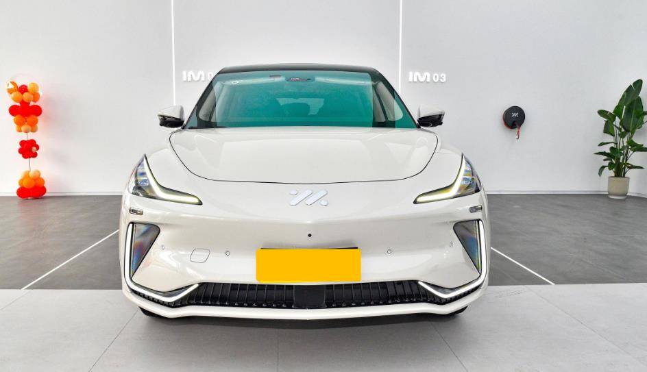 预算35万想买中大型SUV，领克09和智己LS7，选谁合适？_搜狐汽车_搜狐网