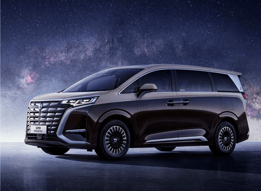 豪华感超越BBA？腾势D9 PREMIER创始版四座及N7内饰全球首秀_搜狐汽车_搜狐网