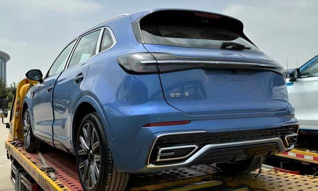 2023款红旗HS5实拍曝光，换高功率2.0T，换8AT，内饰升级更大气_搜狐汽车_搜狐网