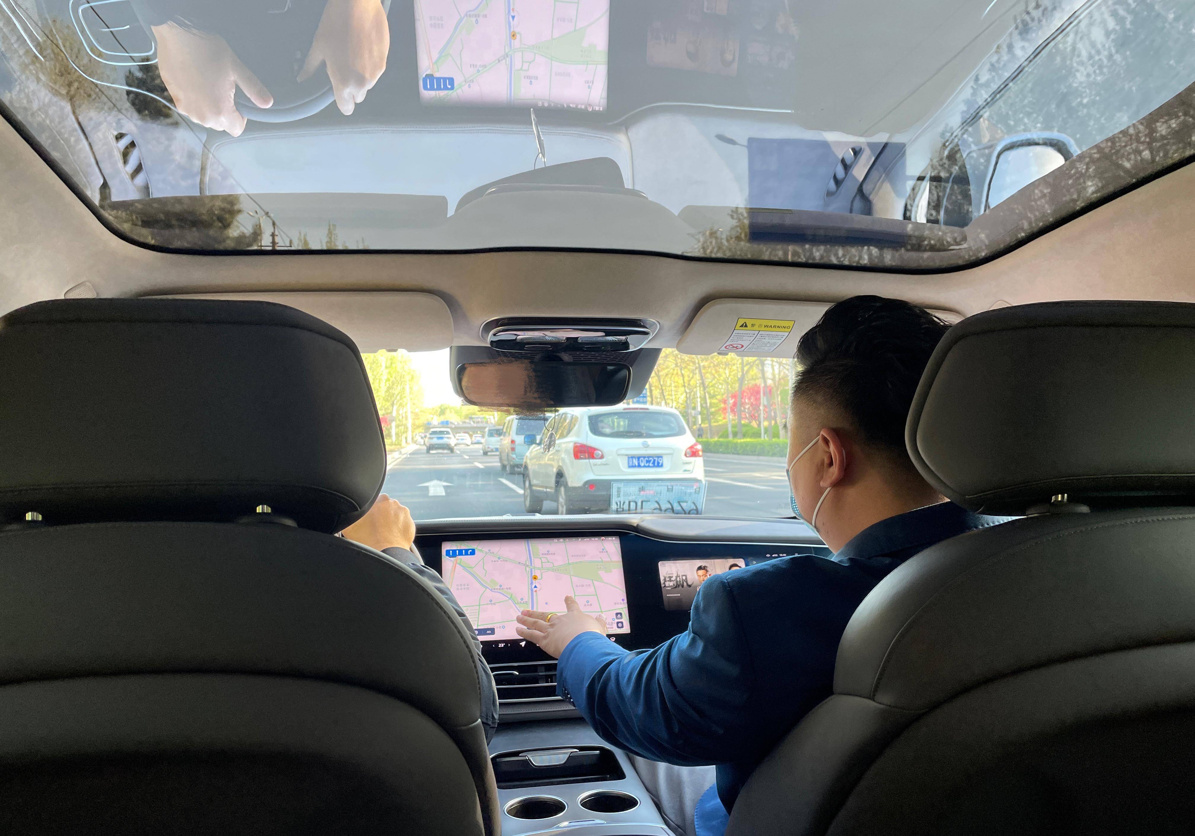 探店飞凡F7：对标ET7但22.99万起，卖得很火，到店试驾排队一下午_搜狐汽车_搜狐网