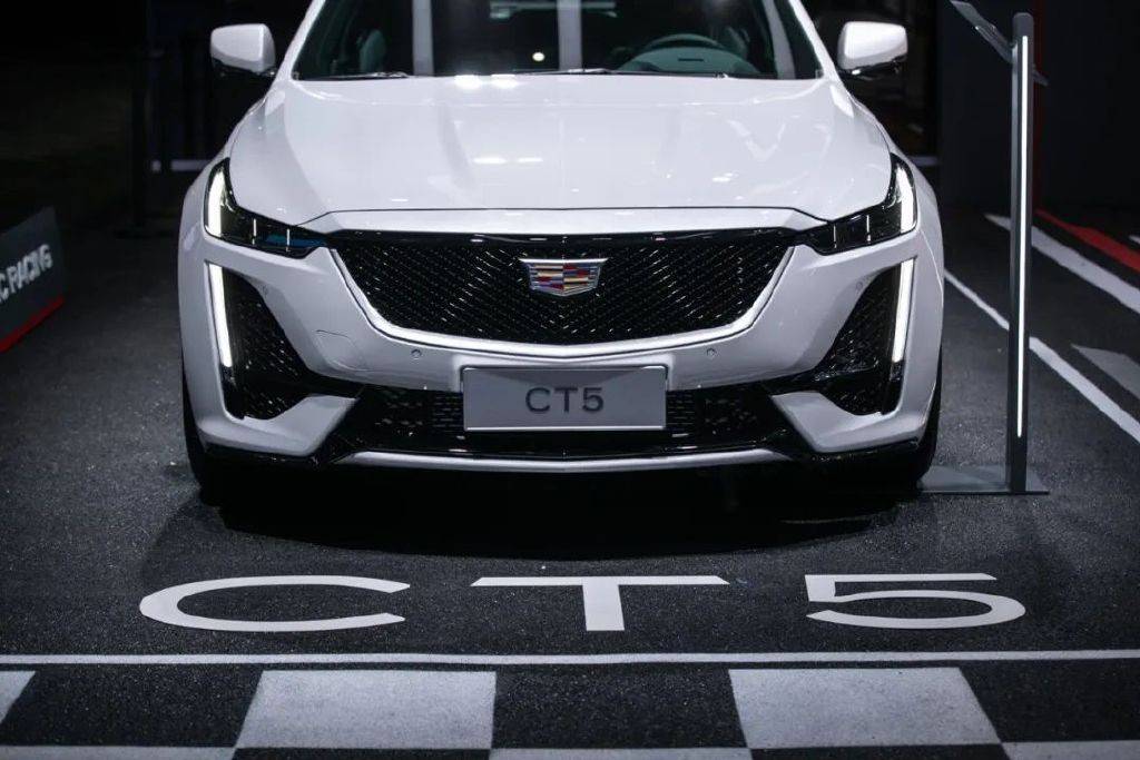 CT5尊贵型对比325 Li M运动套装版 谁才是同价位王者_搜狐汽车_搜狐网