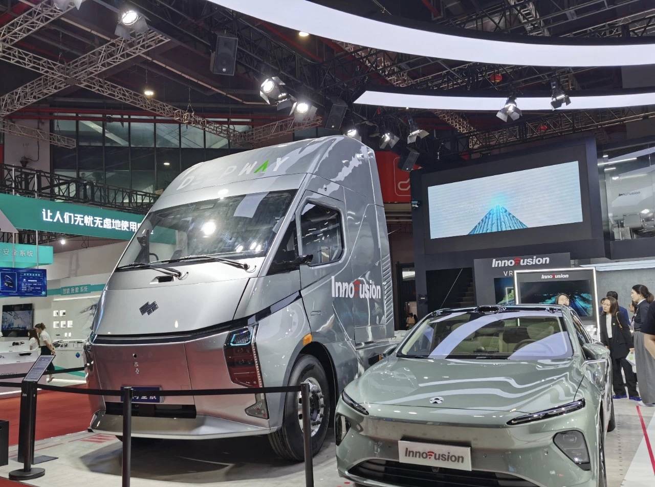 前沿观察| 上海车展智能重卡都有谁？_搜狐汽车_搜狐网