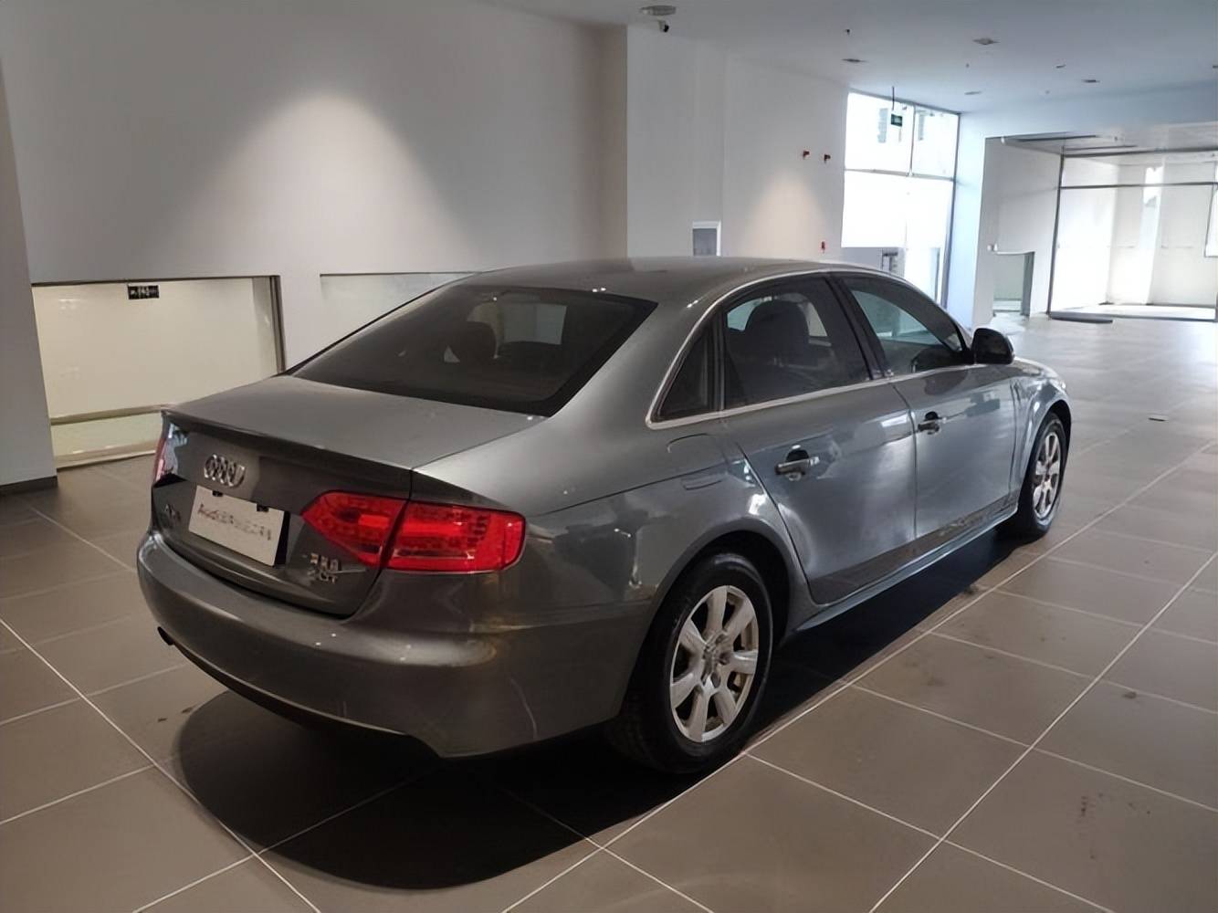 当美系车遇上德系车，林肯Z和奥迪A4L 到底谁更豪华。_搜狐汽车_搜狐网