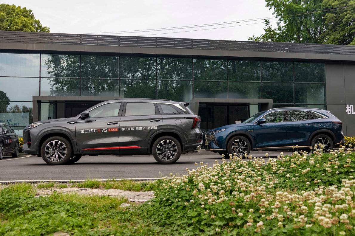 国产SUV强强对决！凯翼昆仑VS长安CS75 PLUS，谁更“均衡”？_搜狐汽车_搜狐网