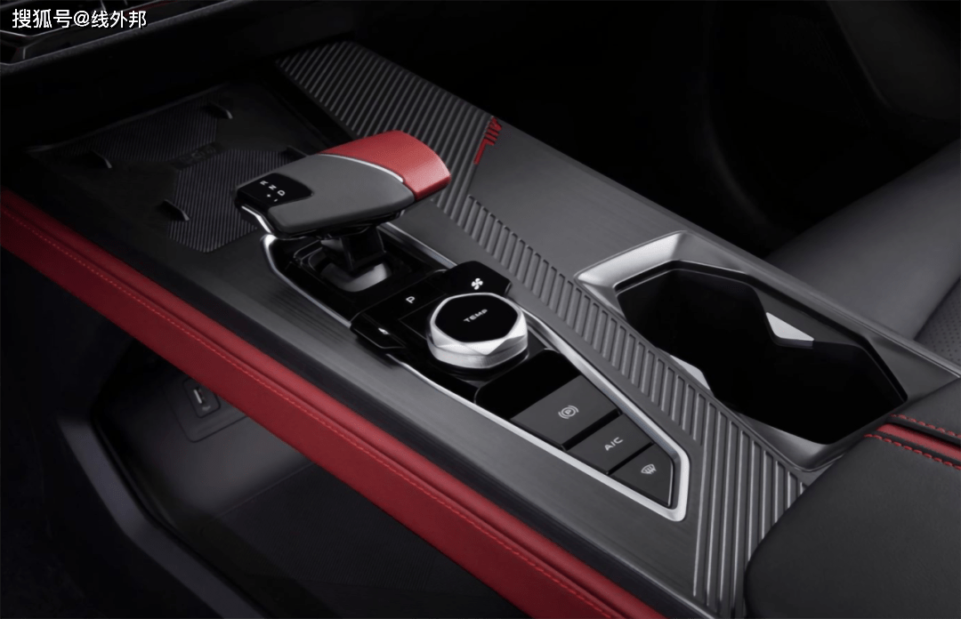 开欧尚Z6蓝鲸2.0T出游，请习惯别人羡慕的目光_搜狐汽车_搜狐网