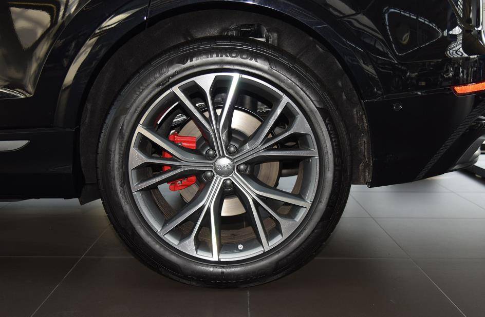 奥迪亮出“王炸”！爆340马力＋8AT，6.2秒破百，比宝马X6更拉风_搜狐汽车_搜狐网