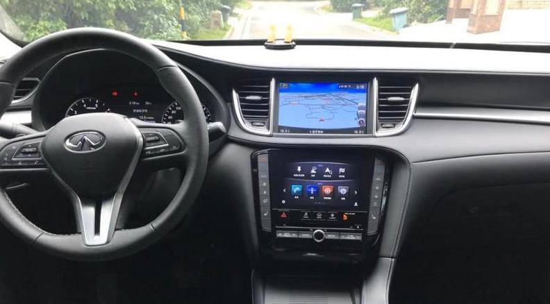 31万提了辆奥迪Q5L，2个月后再开英菲尼迪QX50，车主：差距明显！_搜狐汽车_搜狐网