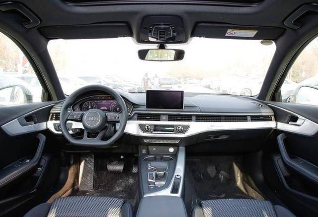 林肯MKZ和奥迪A4L哪个档次高？修车师傅：放一起对比就知道_搜狐汽车_搜狐网