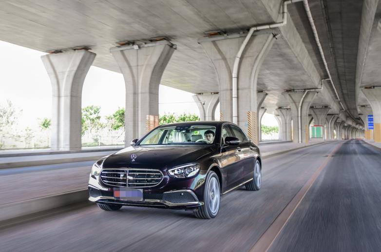 47万提了辆奔驰E300L，开了3个月后，车主想说句心里话_搜狐汽车_搜狐网