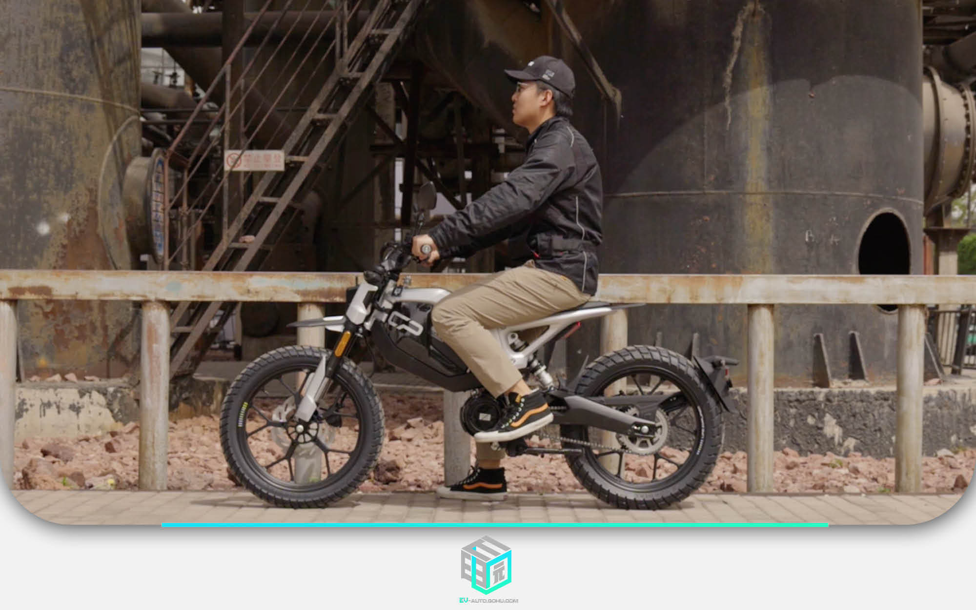 售价10980元 ZEEHO极核电轻摩 C!TY PLAY正式上市_搜狐汽车_搜狐网