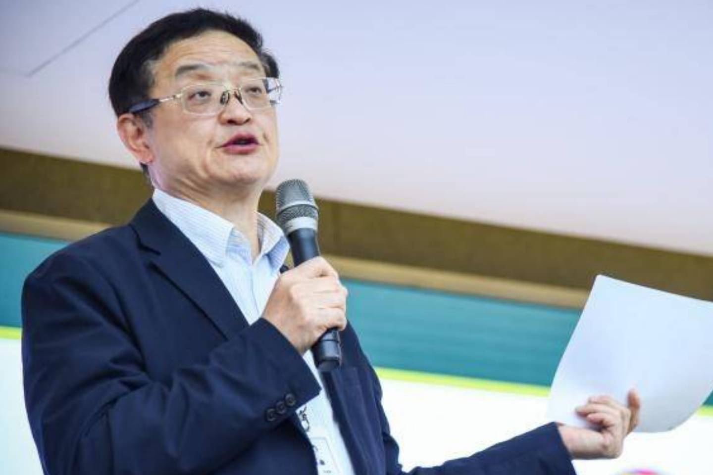 中国足协原副主席、中超公司董事长李毓毅被查，李铁立了大功球迷消息职务 