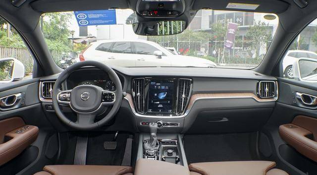 沃尔沃S60和凯迪拉克CT5哪个好？分别开完后差距明显_搜狐汽车_搜狐网