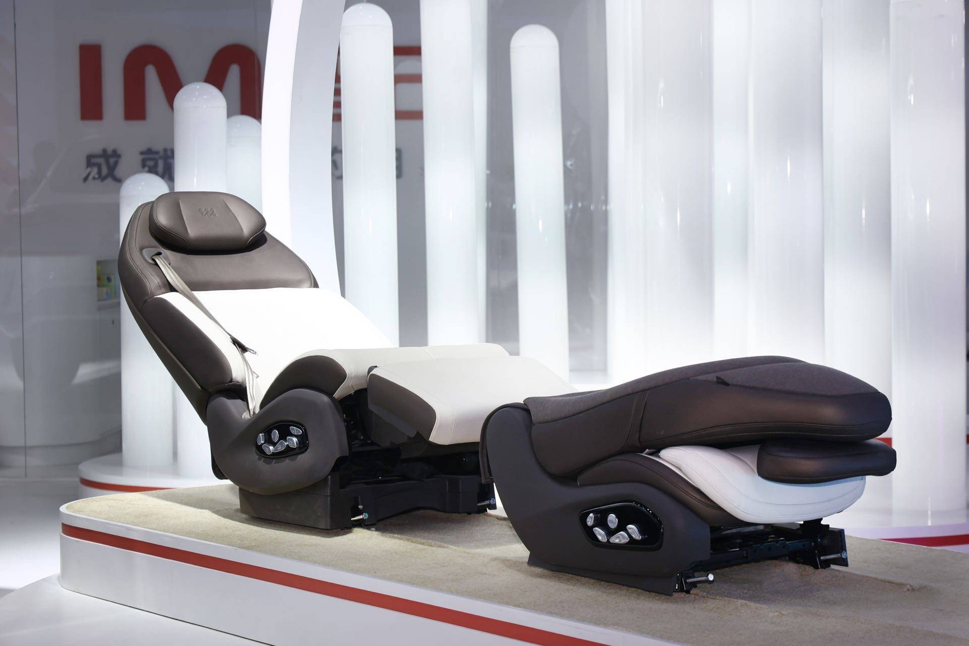 智己LS7亮相华南车展，盲订订单量已破15000台，30.98万起售_搜狐汽车_搜狐网