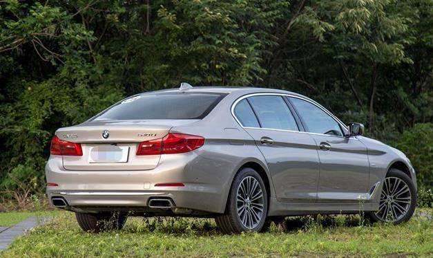 44万落地宝马525Li，一年两个月开了1.5万公里，车主分享用车总结_搜狐汽车_搜狐网