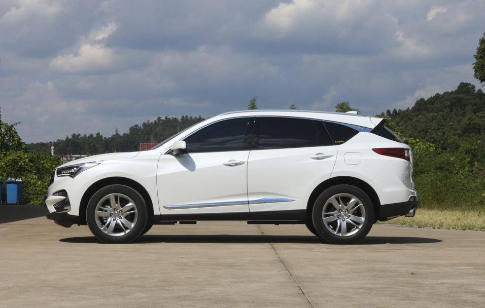 被车标“耽误”的豪车，2.0T进口发动机，标配10AT，还看啥奥迪Q5_搜狐汽车_搜狐网