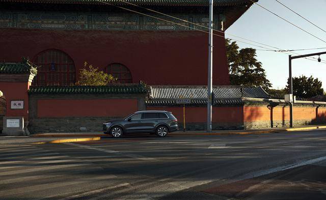 又一国产30万级SUV火了，档次媲美红旗HS7，续航比肩比亚迪唐DM_搜狐汽车_搜狐网