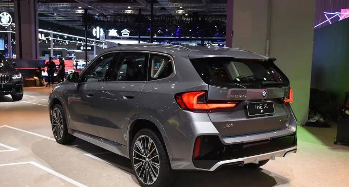 内饰升级，取消8AT！全新宝马X1上海车展首发亮相_搜狐汽车_搜狐网