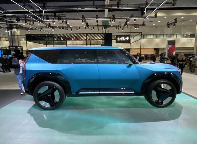 又一韩系SUV，外观造型科幻，对开式车门+27英寸巨屏，续航482km_搜狐汽车_搜狐网