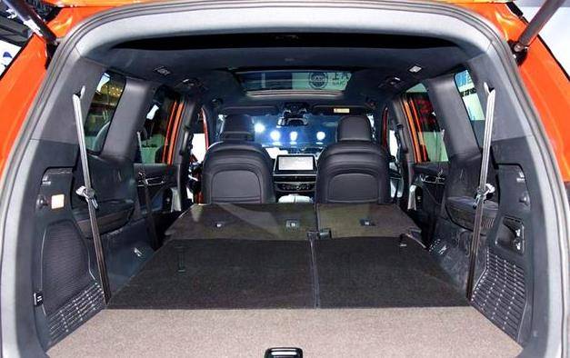 “硬汉级”国产SUV，轴距近3米，马力218匹，完胜哈弗H9_搜狐汽车_搜狐网