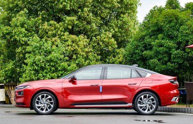 别总盯着雪铁龙C6！1.5T蒙迪欧来袭，尺寸不变，190ps或成黑马？_搜狐汽车_搜狐网