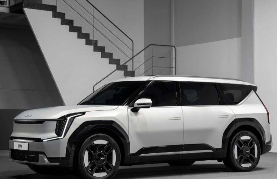 蔚来ES8迎来强劲对手，三排六座，续航540km，39万值不值？_搜狐汽车_搜狐网