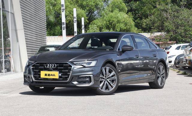 新款奥迪A6L上市，换新型号2.0T发动机，售价42.79万元起_搜狐汽车_搜狐网