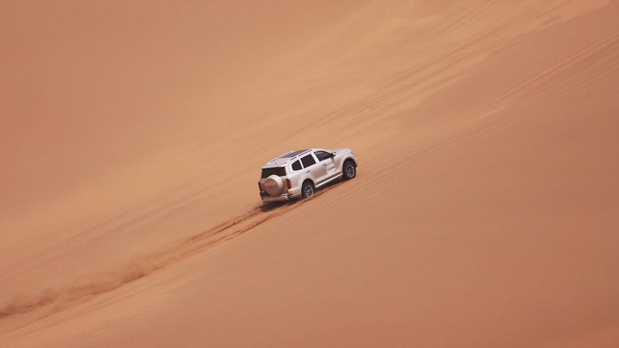 越野新能源新贵对决 坦克500 Hi4-T、仰望U8谁更谁一筹？_搜狐汽车_搜狐网