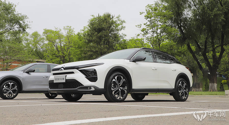 +1元的诚意，够吗？ 静态体验雪铁龙2023款凡尔赛C5X及购车推荐！_搜狐汽车_搜狐网