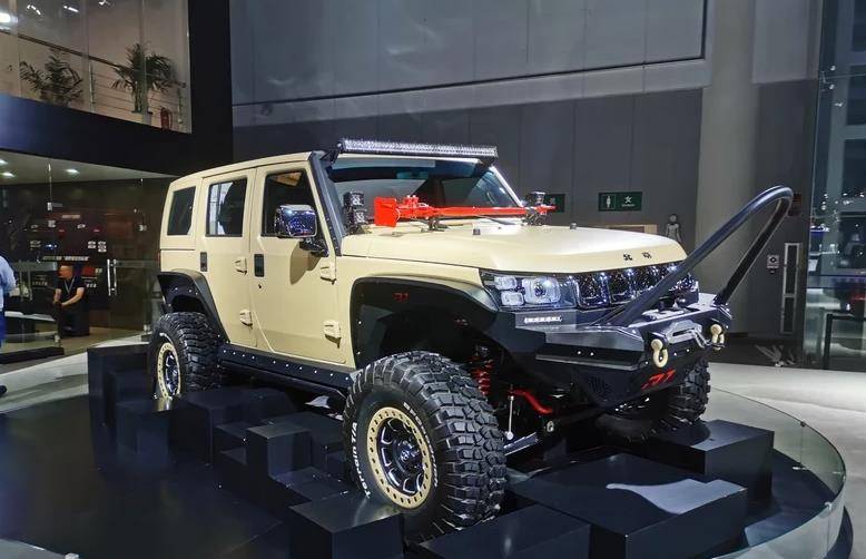 BJ40脱胎换骨！回想起212，也许当初真的错怪了北汽_搜狐汽车_搜狐网