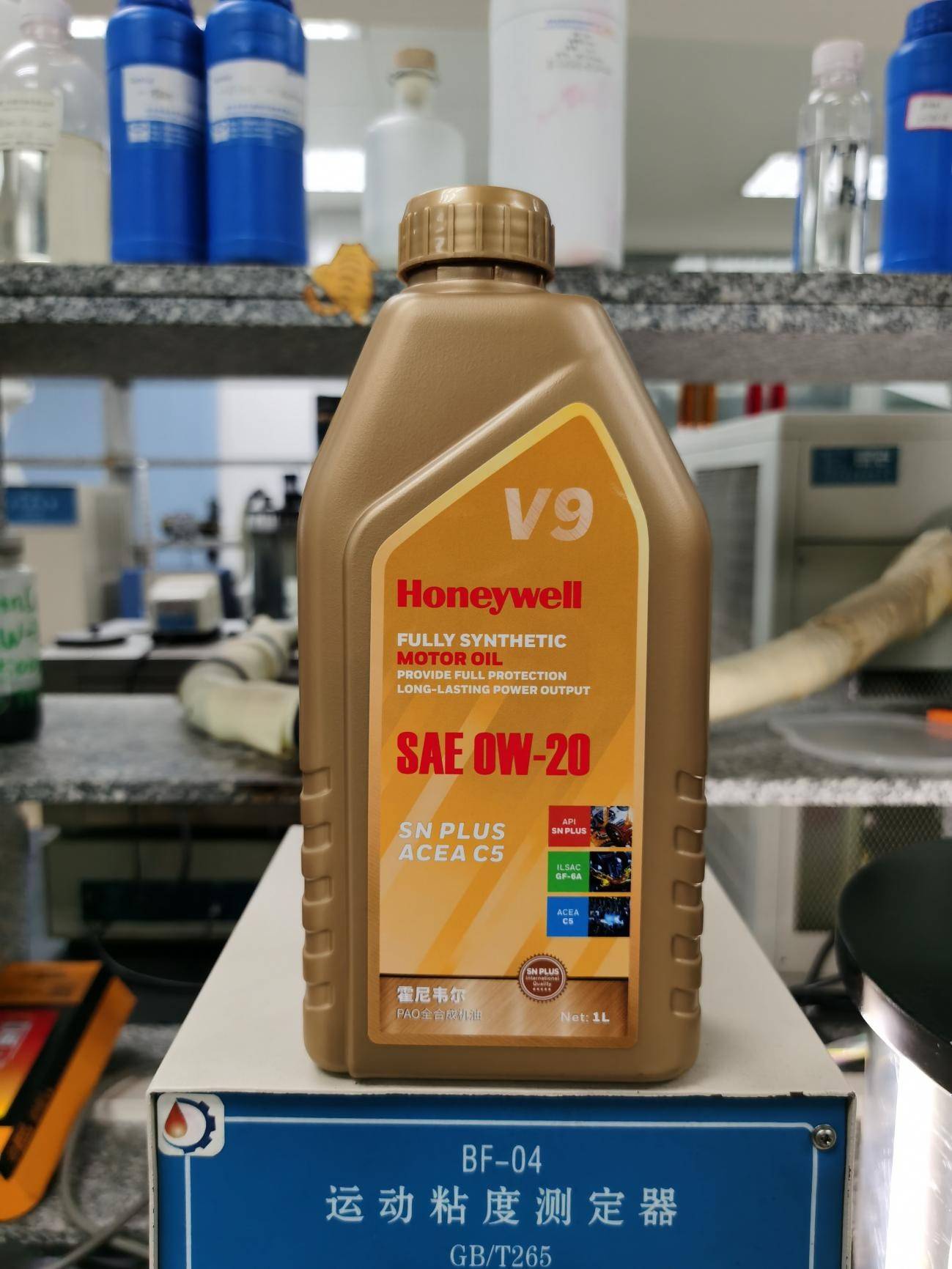 霍尼韦尔机油送检-霍尼韦尔V9 0W-20大众蓝油功效知多少！_搜狐汽车_搜狐网