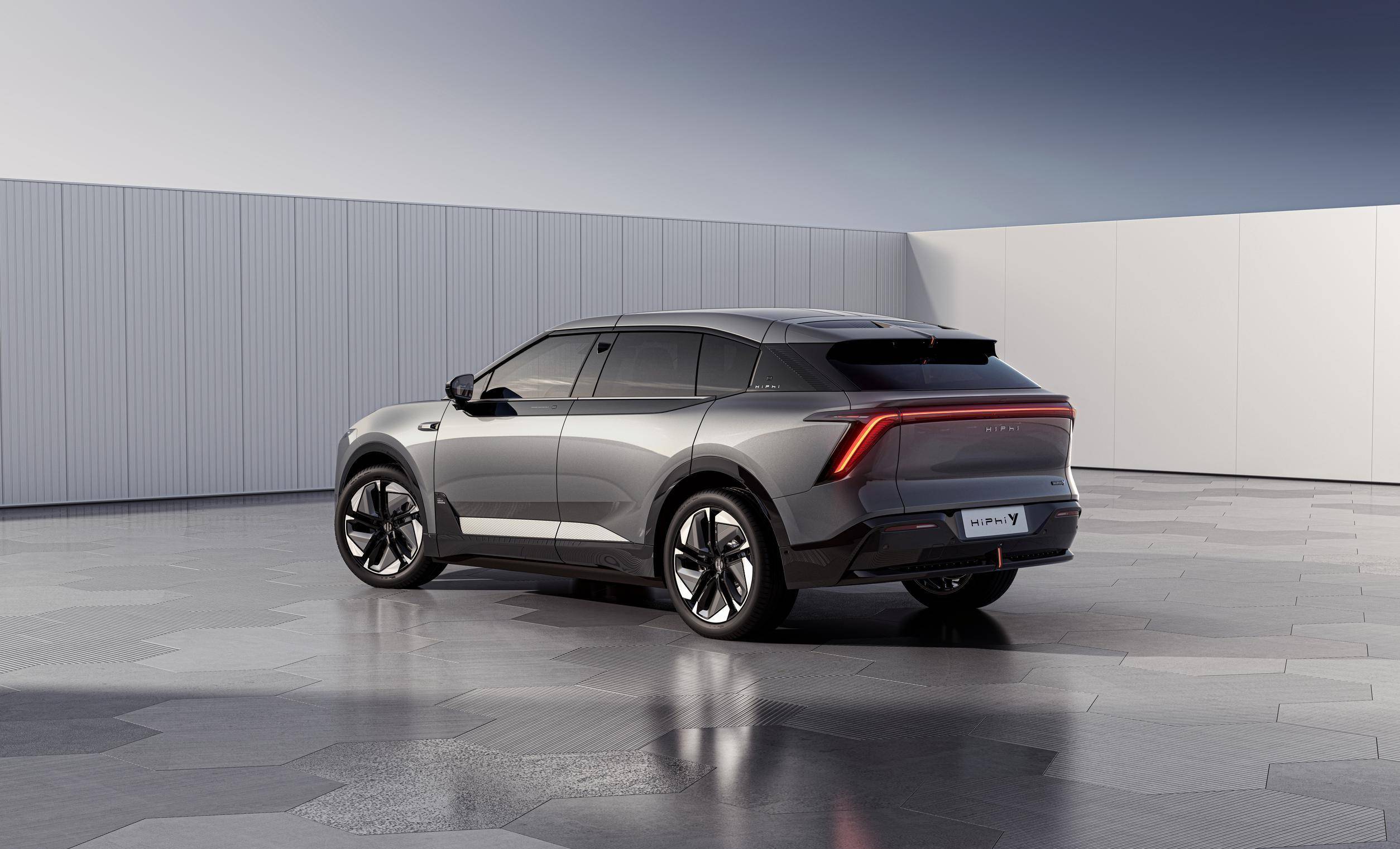 高合HiPhi Y正式发布，纯电续航810KM_搜狐汽车_搜狐网