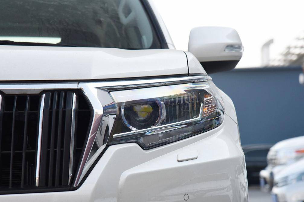 看啥路虎？丰田这员大将长5米，3.5L＋6AT＋280马力，越野猛如虎_搜狐汽车_搜狐网